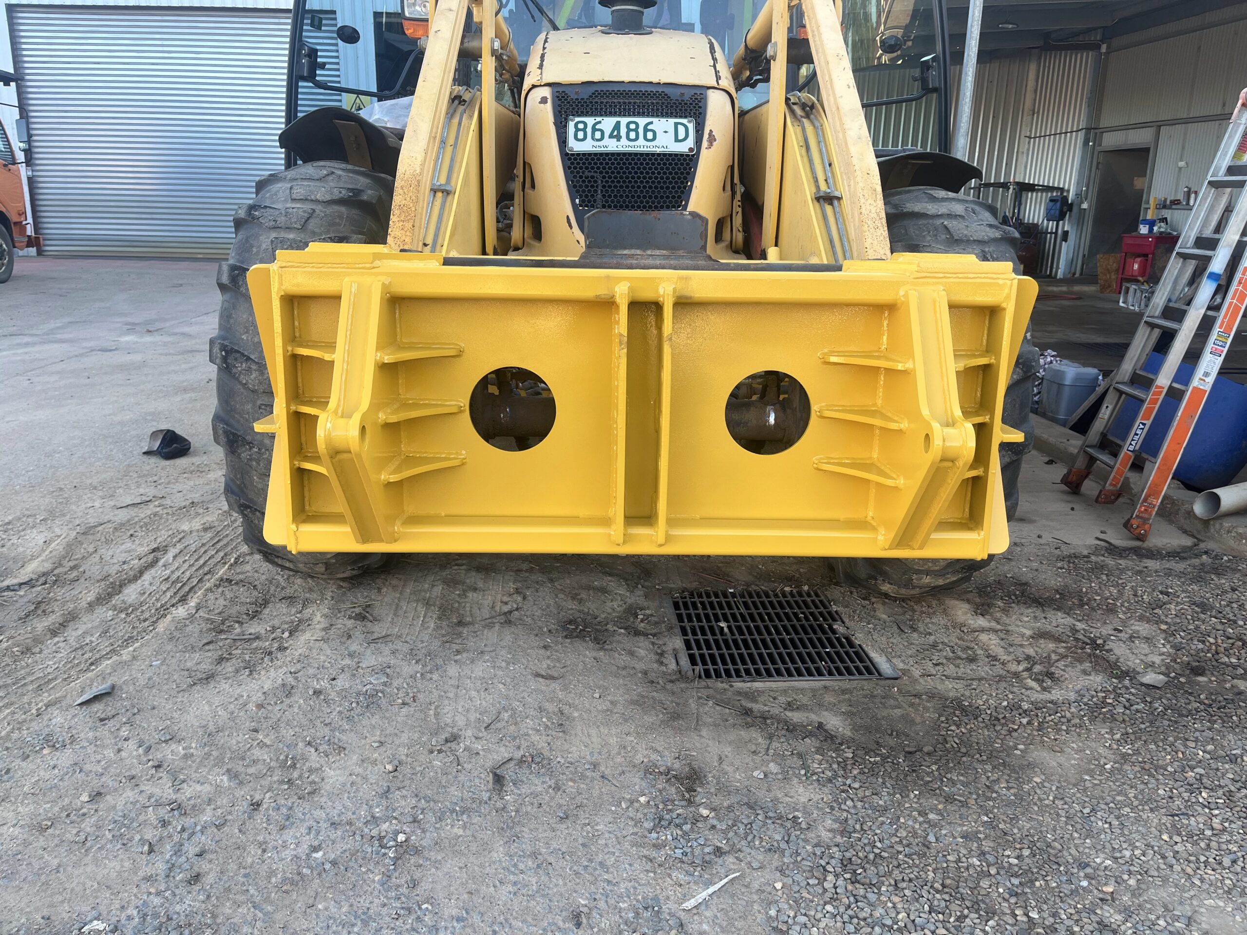 Custom Designed Front End Loader | Abundant Welding and Hydraulics